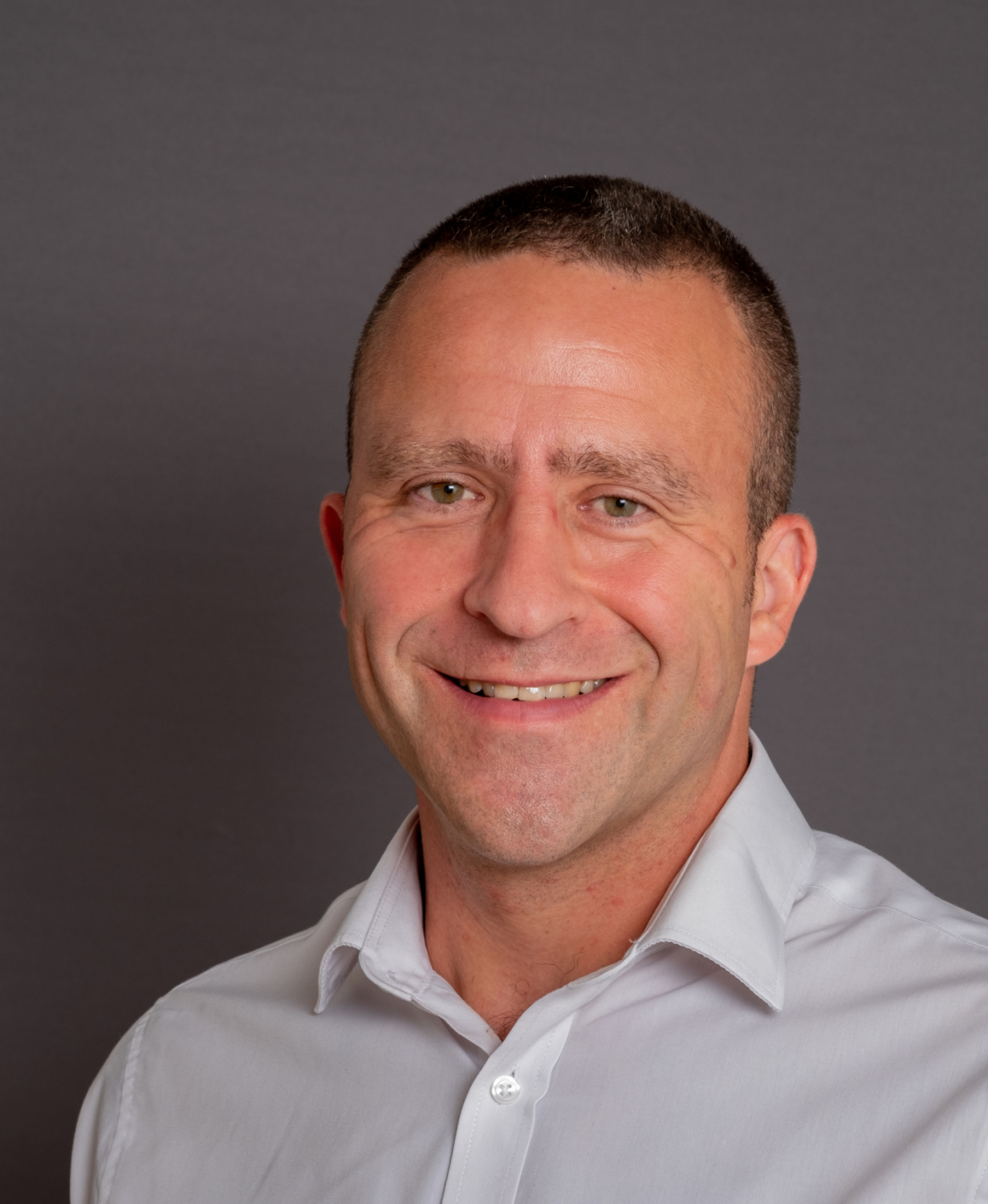 About Gavin Love - Gavin Love Orthopaedic Surgeon